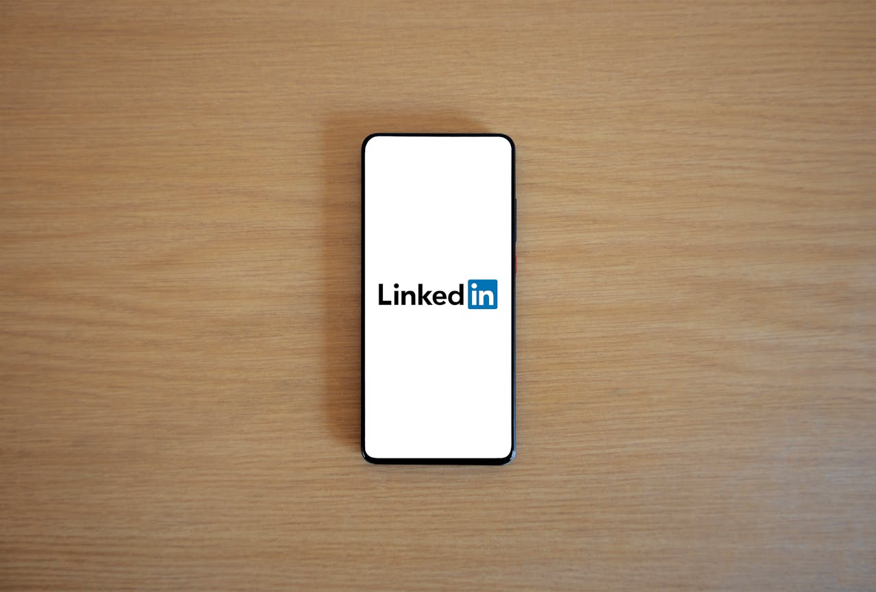 The Ultimate Guide to Writing Content for LinkedIn | Redefine Marketing ...